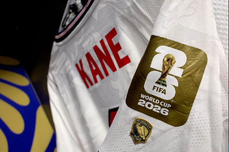 Rahasia Emblem Emas Harry Kane di Jersey Piala Dunia 2026