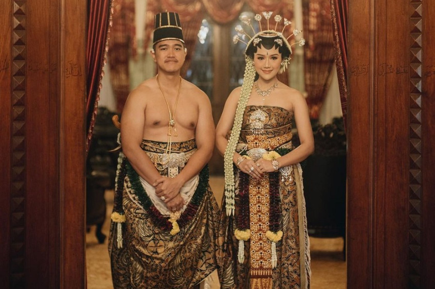 SINDO Hi-Lite - Viral! Paspampres di Pernikahan Kaesang dan Erina Mirip ...