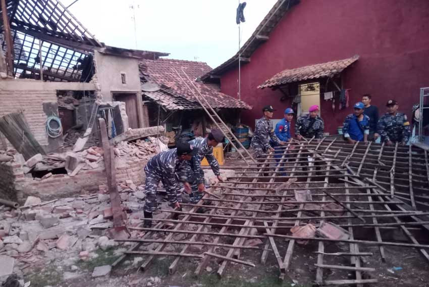 Dampak Gempa Bumi M4,4 di Kabupaten Batang, 49 Rumah Rusak dan 12 Warga ...