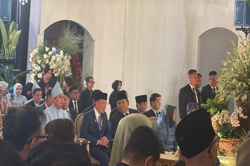 Prabowo dan Jokowi Bertemu di Taman Mini, Hadiri Acara Nikah Sespri ...