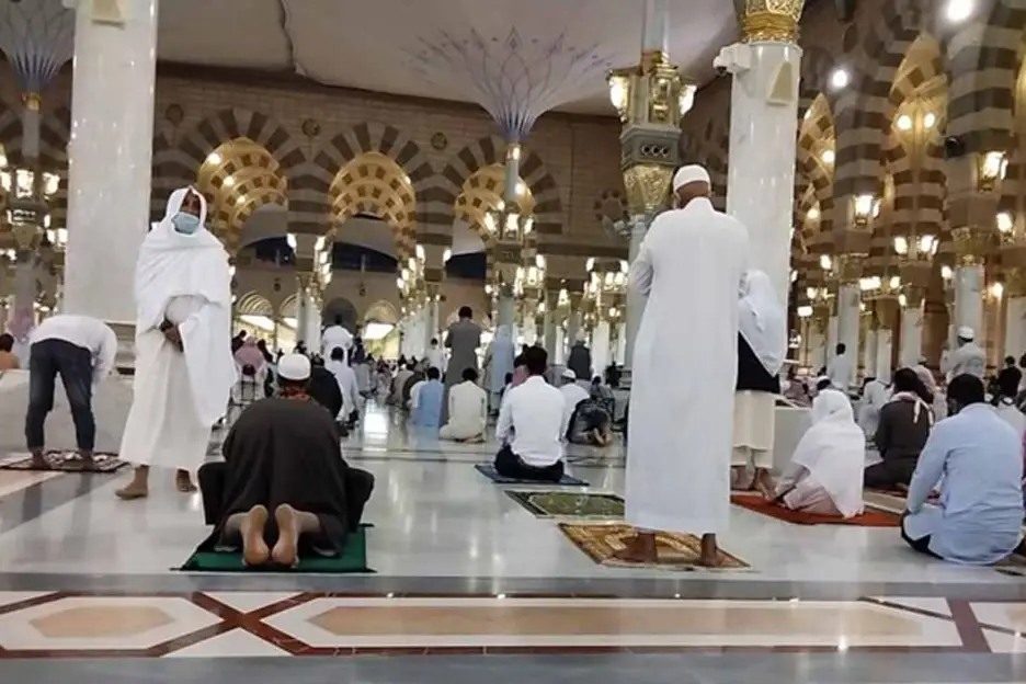 Adakah Sholat Sunnah Qabliyah Maghrib? Ini Penjelasan Lengkapnya